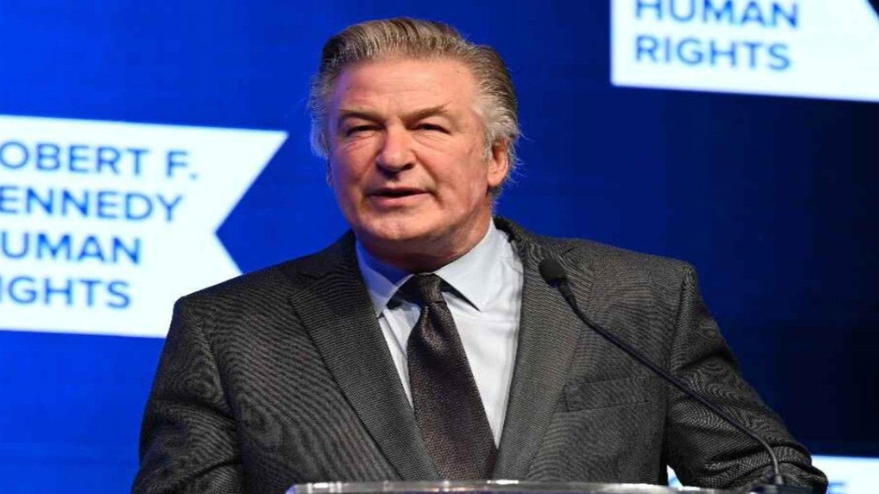 Alec Baldwin Trial: Rust Actor Left In Tears As Judge Drops Involuntary ... Alec Baldwin Trial: Rust Actor Left In Tears As Judge Drops Involuntary ...