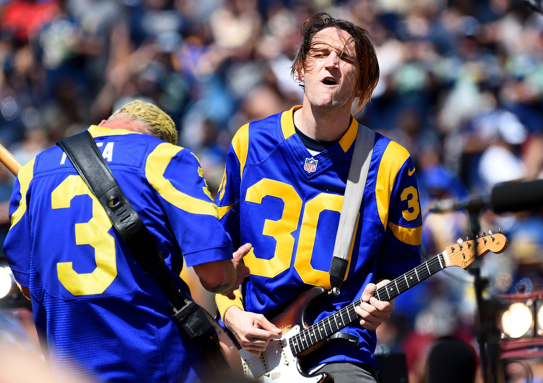 Pearl Jam guitarist Josh Klinghoffer sued for wrongful death of pedestrian Pearl Jam guitarist Josh Klinghoffer sued for wrongful death of pedestrian
