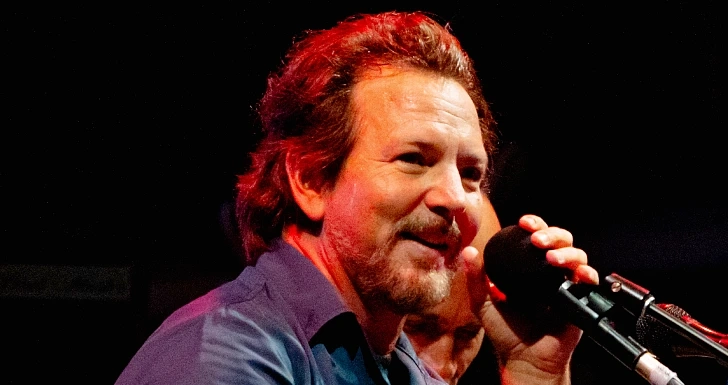 A poucos dias do concerto dos Pearl Jam, Eddie Vedder lança um grande ... A poucos dias do concerto dos Pearl Jam, Eddie Vedder lança um grande ...