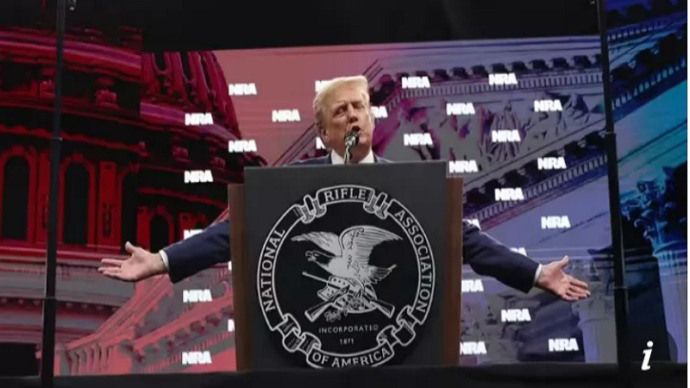 Berlumur Darah! Insiden Penembakan Donald Trump Saat Kampanye Bikin Panik Berlumur Darah! Insiden Penembakan Donald Trump Saat Kampanye Bikin Panik