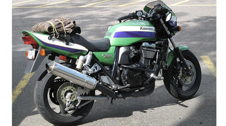 What Is The Kawasaki ZRX1100's Top Speed & How Much What Is The Kawasaki ZRX1100's Top Speed & How Much