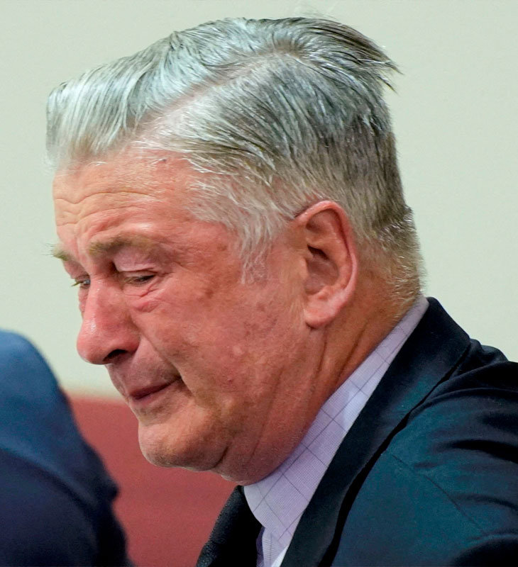 Alec Baldwin se pronuncia pela primeira vez após julgamento por ... Alec Baldwin se pronuncia pela primeira vez após julgamento por ...