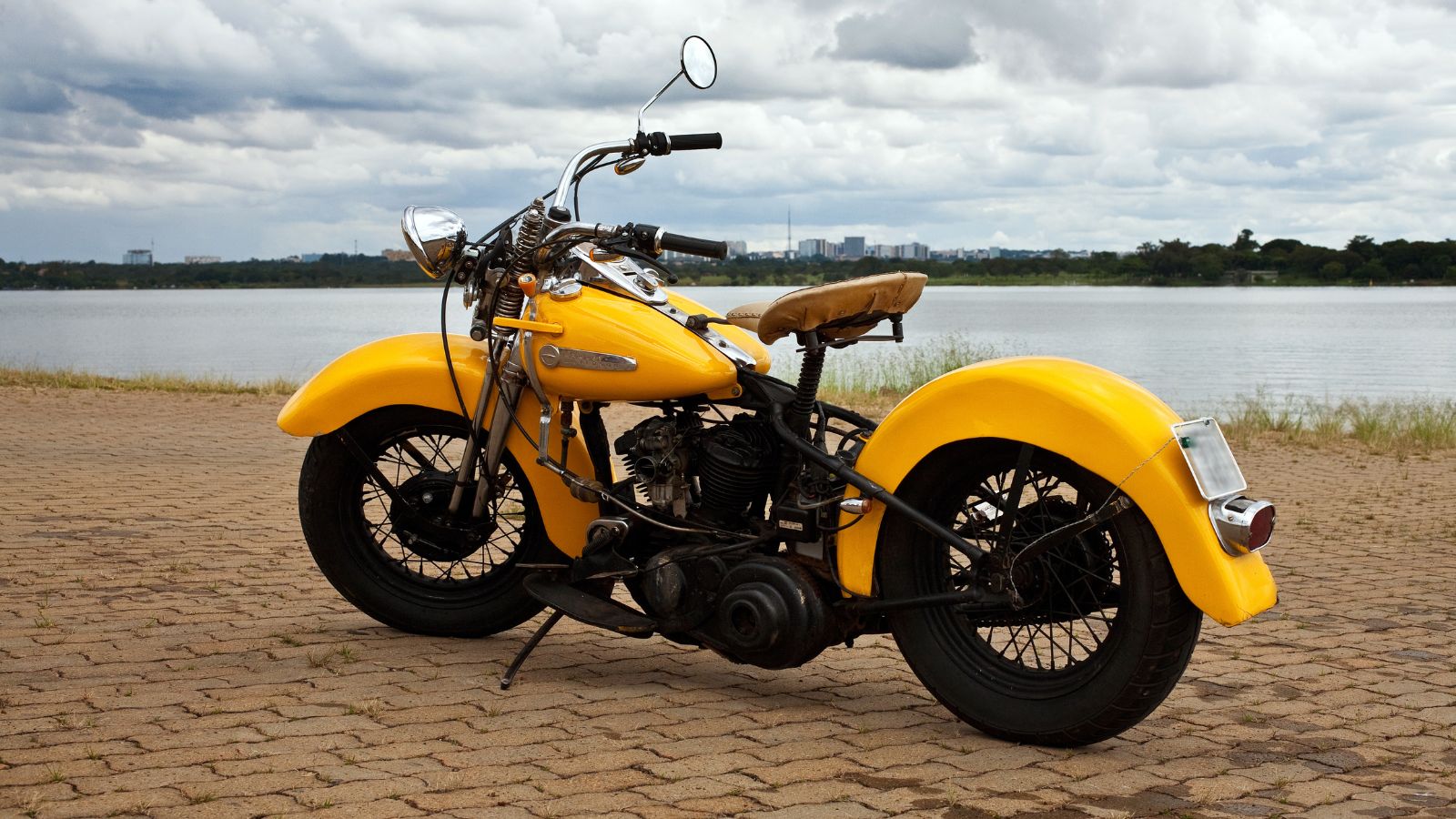 The Real Reason Harleys Shake and Why New Models Feel Smoother