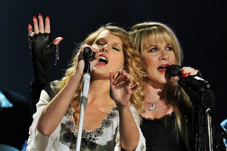 Stevie Nicks receives emotional tribute from Taylor Swift at Dublin concert Stevie Nicks receives emotional tribute from Taylor Swift at Dublin concert