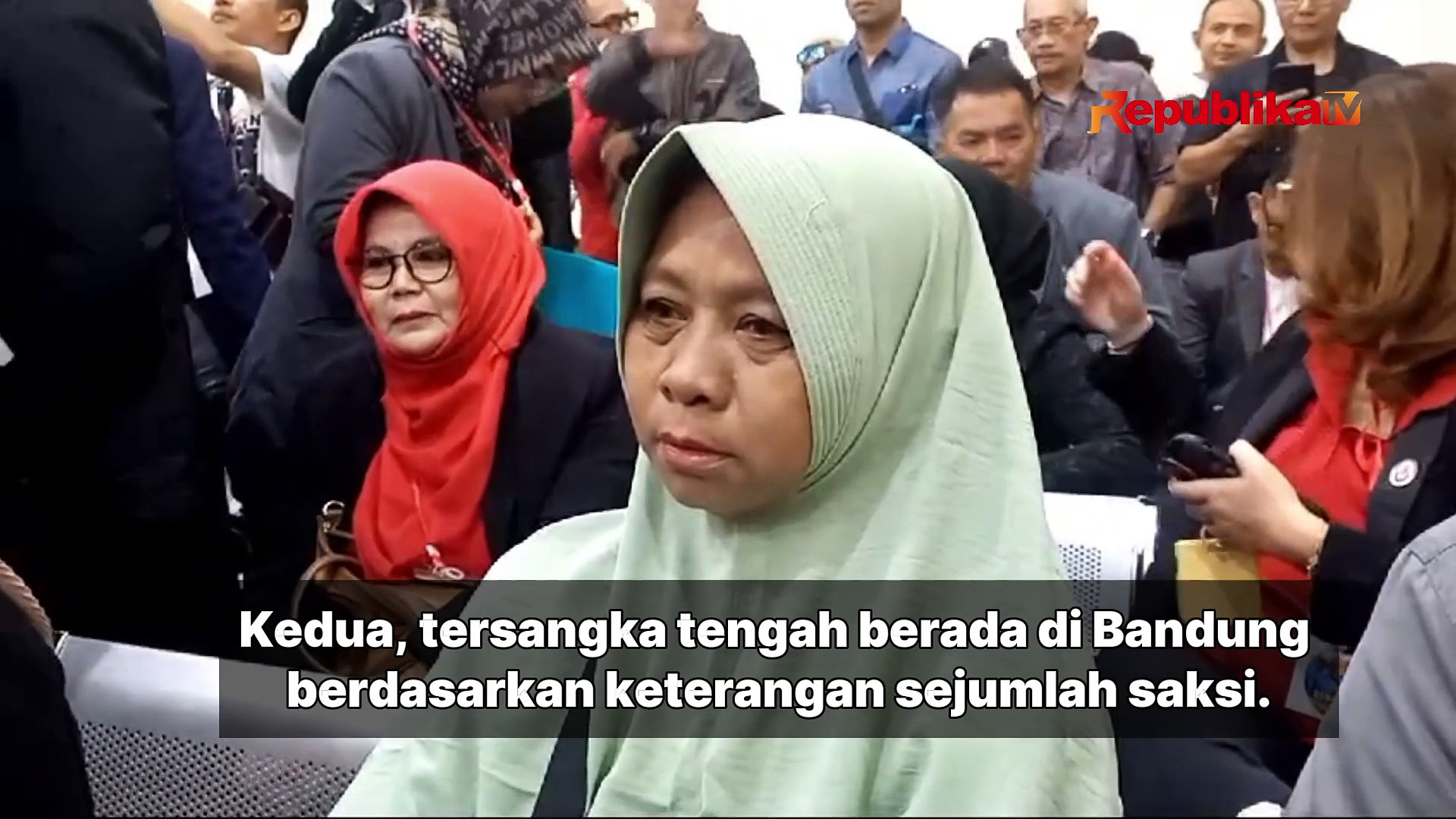 Sidang Praperadilan, Kuasa Hukum Paparkan Kejanggalan Penangkapan Pegi ... Sidang Praperadilan, Kuasa Hukum Paparkan Kejanggalan Penangkapan Pegi ...