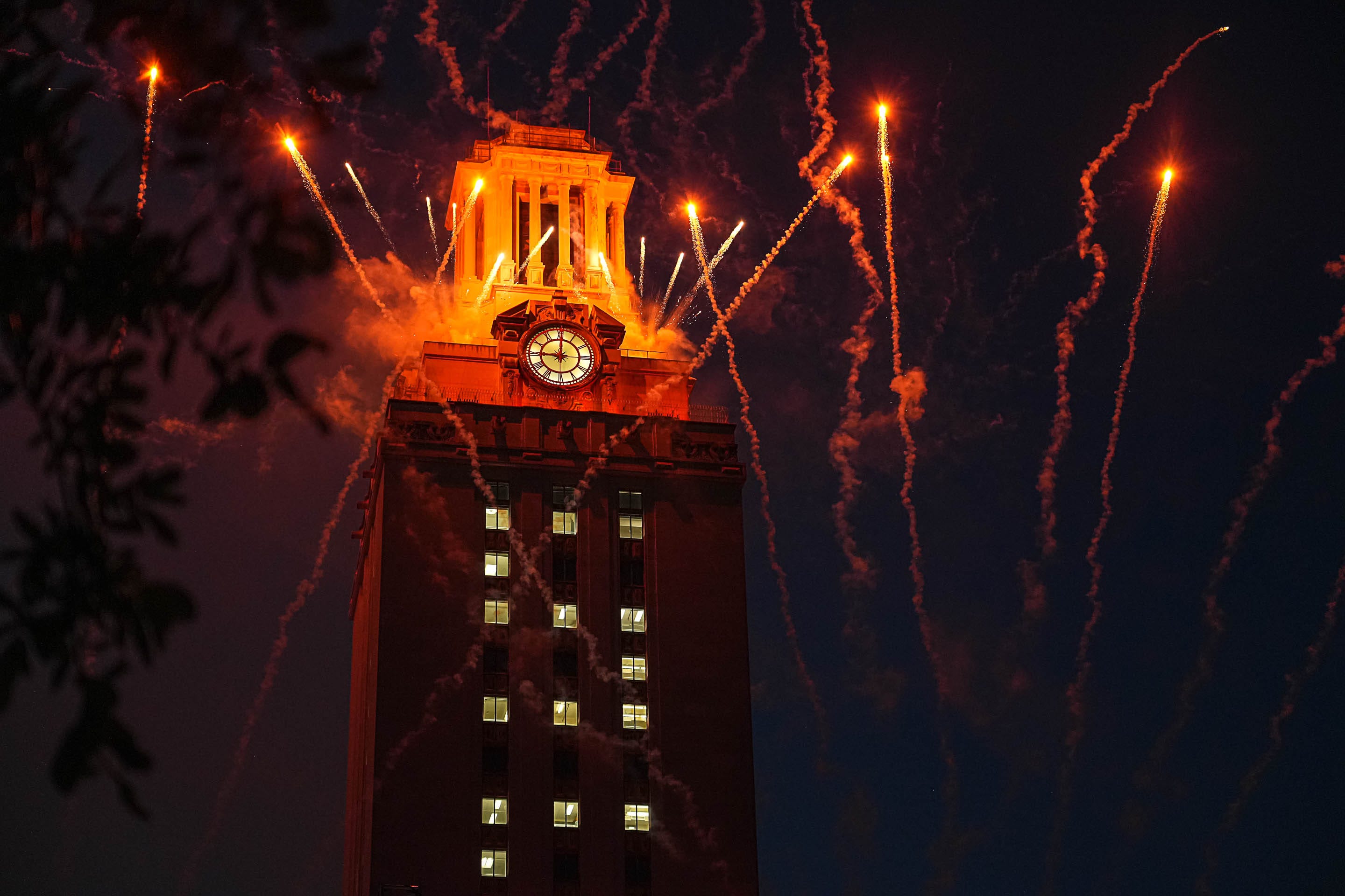 See time, location of UT Austin's university-wide commencement and ...