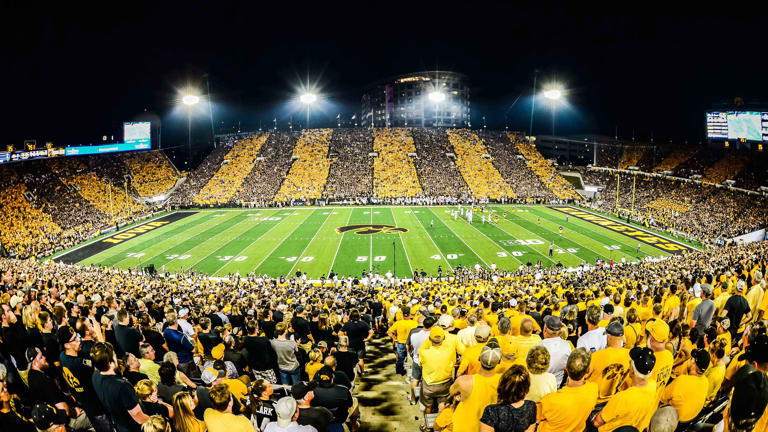 Iowa football announces top Big Ten contender coming to Kinnick Stadium for Homecoming