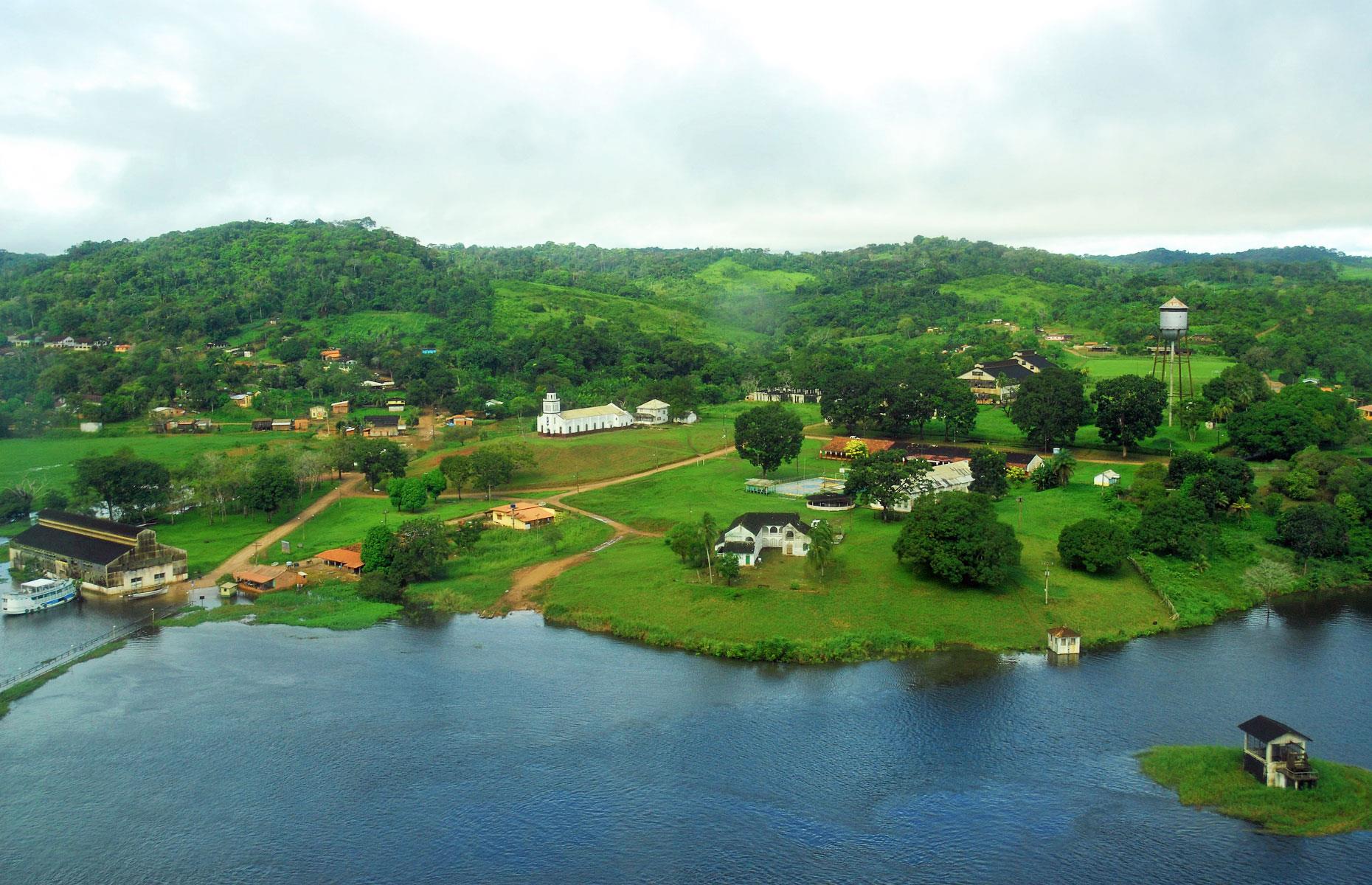 Inside the Luxurious Homes Where Henry Ford Lived