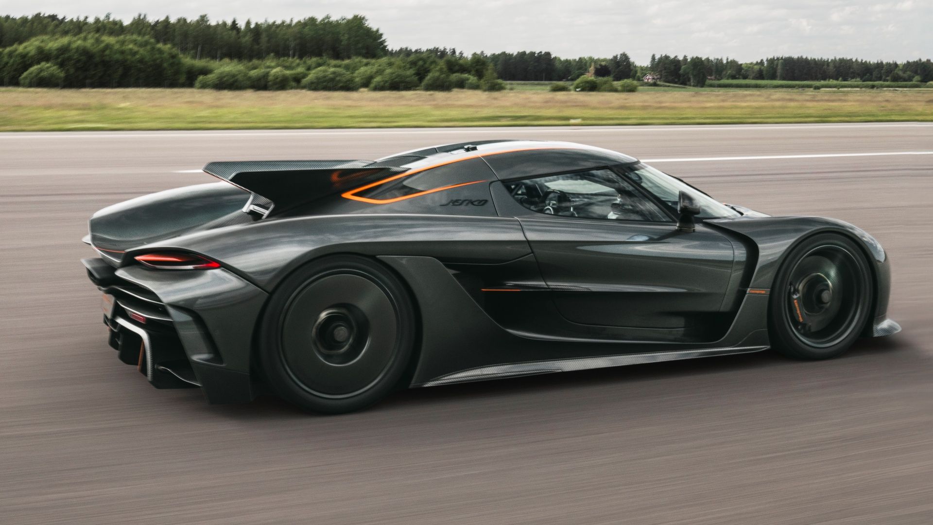 Koenigsegg's World Record Hypercar Steals Another One From Hennessey