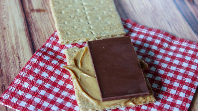 What makes ooey gooey s'mores better? Peanut butter s'mores