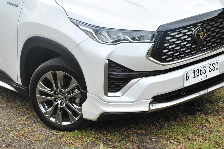 Segini Beban yang Bisa Ditanggung Ban Dunlop di Innova Zenix Hybrid Q Segini Beban yang Bisa Ditanggung Ban Dunlop di Innova Zenix Hybrid Q