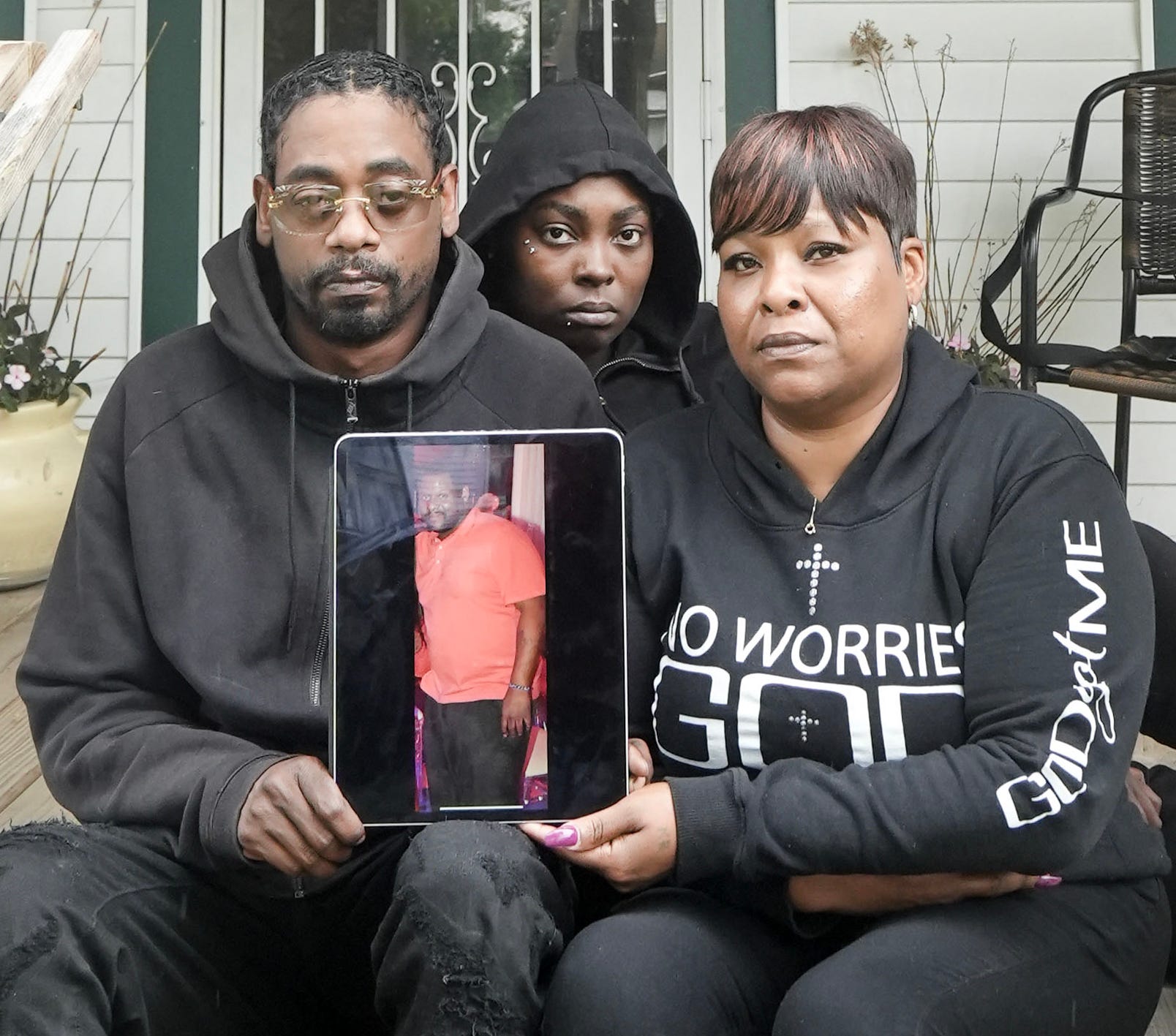 Second security guard charged in D'Vontaye Mitchell's death pleads ...