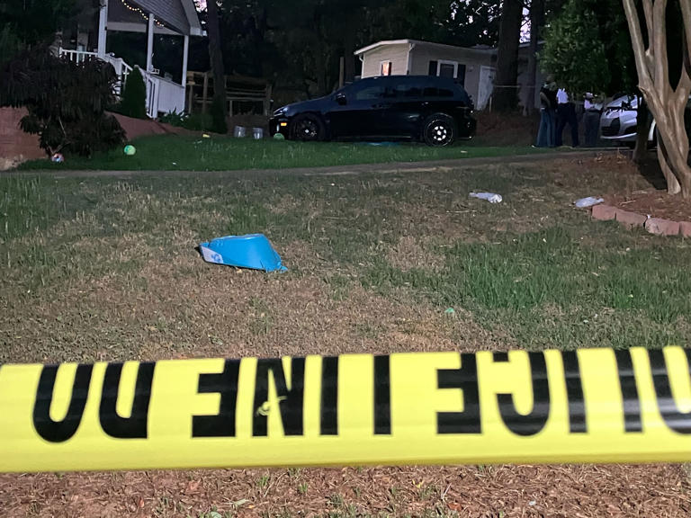Cobb County child dies after being left in car for ‘extended period of ... Cobb County child dies after being left in car for ‘extended period of ...