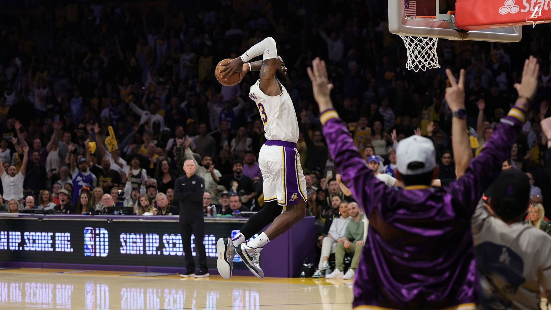 LeBron James Agrees Returns To Los Angeles Lakers, Agrees To $104 ... LeBron James Agrees Returns To Los Angeles Lakers, Agrees To $104 ...