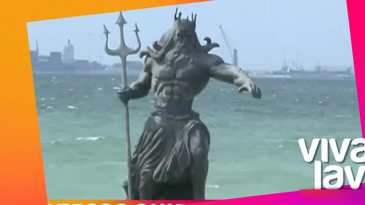 Yucatecos quieren destruir estatua de 'Poseidón' Yucatecos quieren destruir estatua de 'Poseidón'