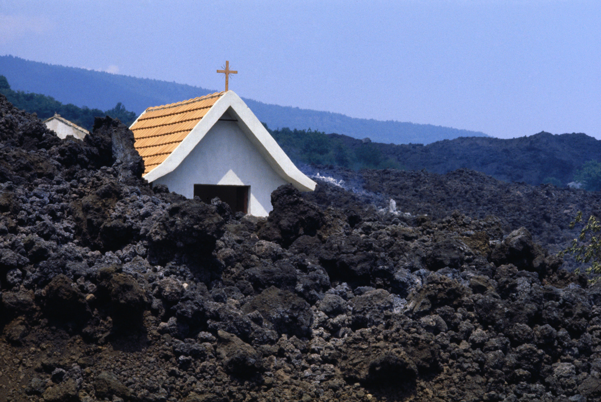 The beauty and danger of Mount Etna's most devastating eruptions