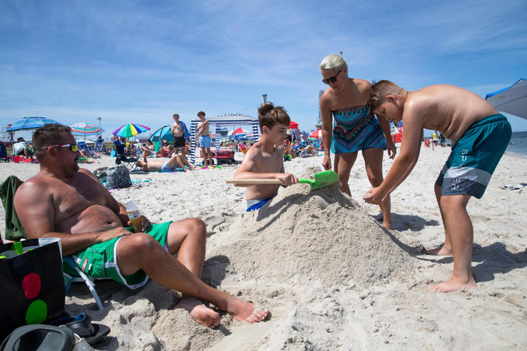 When does summer start in New Jersey?