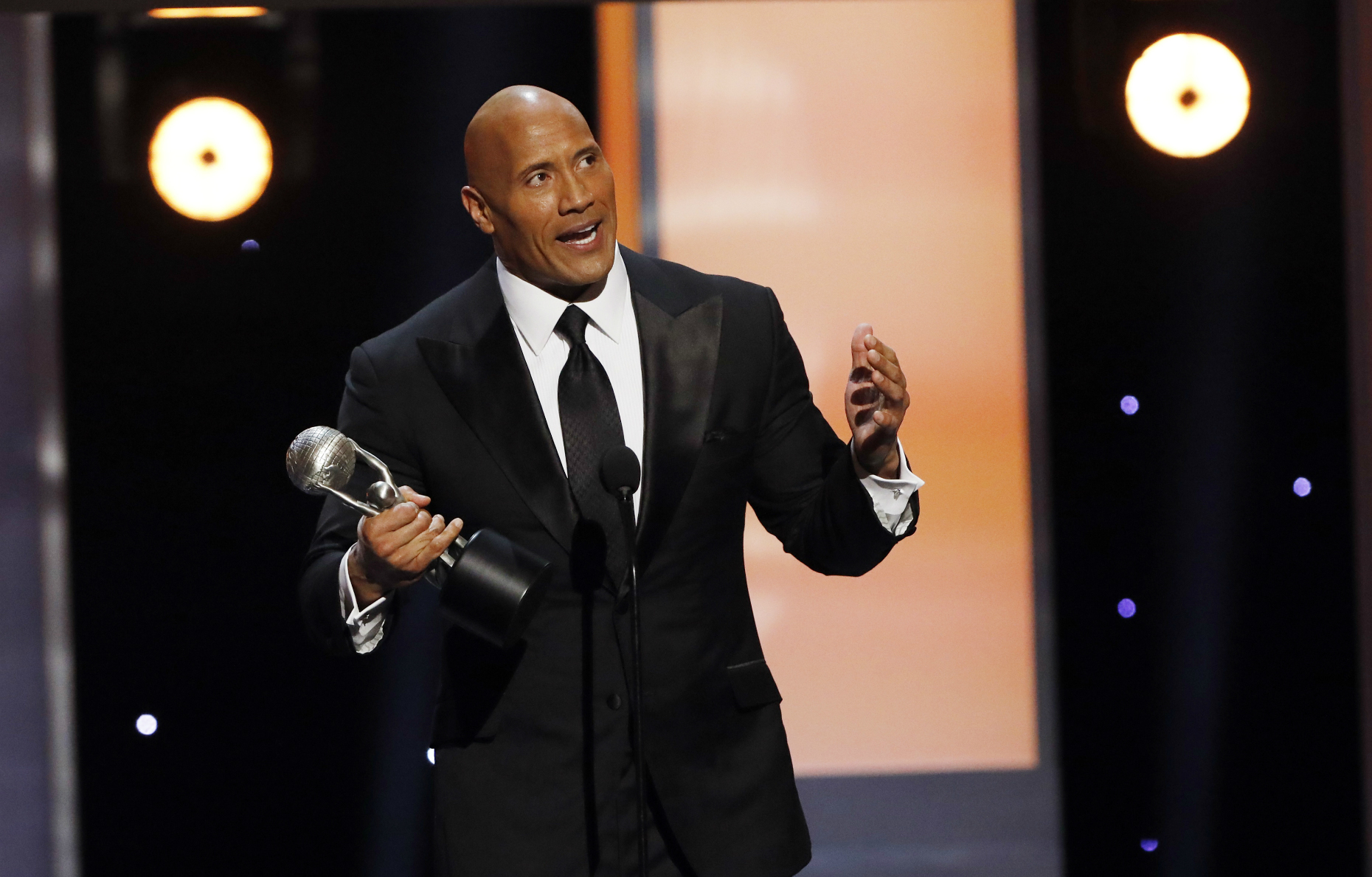 25 celebrities who were gifted athletes