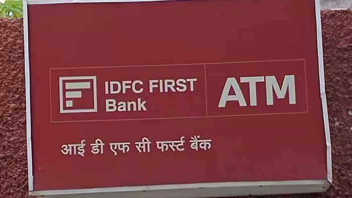 IDFC First Bank raises Rs 3,200 crore by selling shares to LIC, 5 other ... IDFC First Bank raises Rs 3,200 crore by selling shares to LIC, 5 other ...