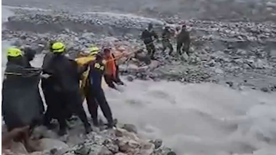 Uttarakhand: Several pilgrims stranded, two washed away as temporary ... Uttarakhand: Several pilgrims stranded, two washed away as temporary ...