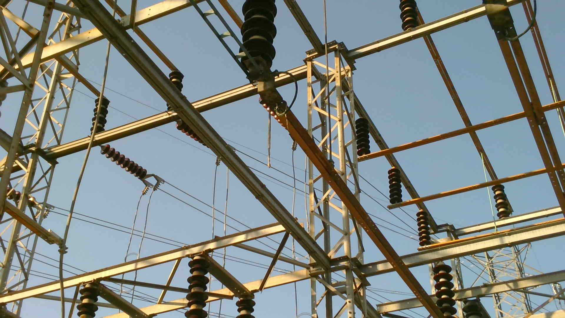 Power restored to thousands after Thanksgiving morning outage Power restored to thousands after Thanksgiving morning outage