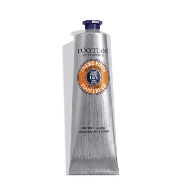 Victoria Beckham's pink pedicure toes the line between subtle and ...