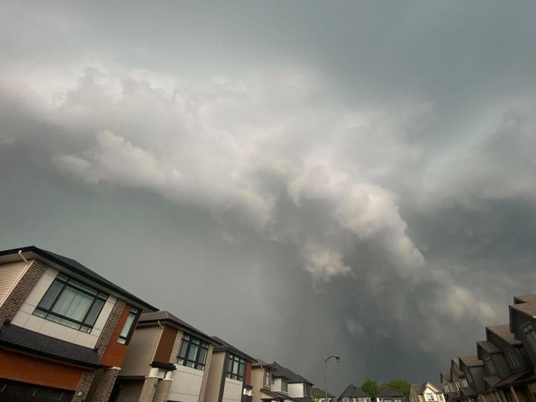 Update: Severe thunderstorm warning lifted in Ottawa region