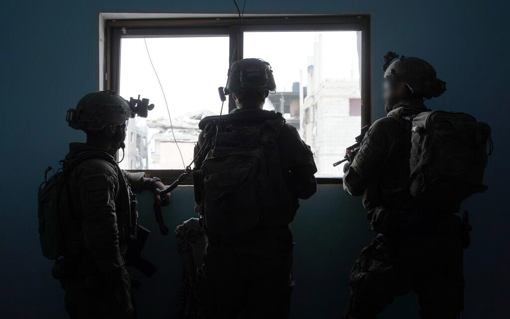 IDF says it struck Hamas weapons manufacturing site inside Gaza City school IDF says it struck Hamas weapons manufacturing site inside Gaza City school