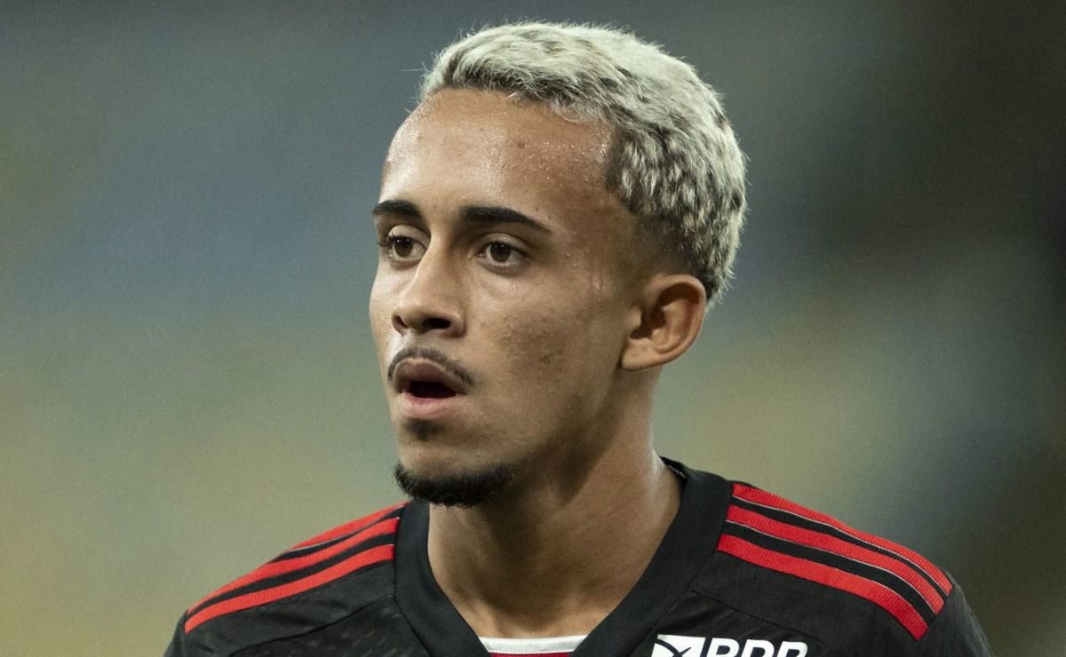 Flamengo recebe proposta de rival interessado em Matheus Gonçalves Flamengo recebe proposta de rival interessado em Matheus Gonçalves