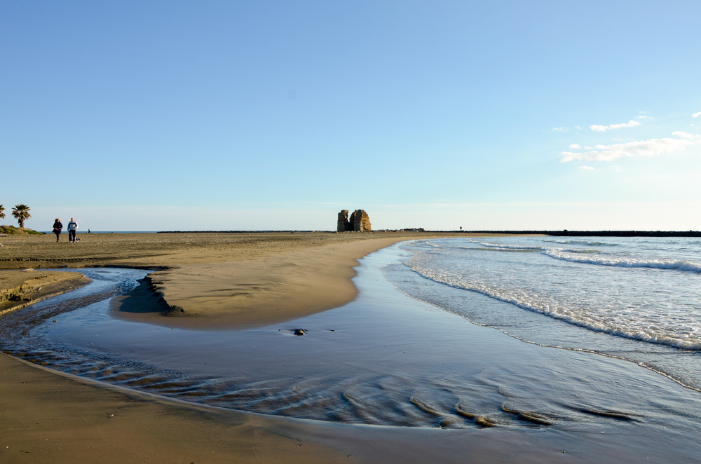 Torre Flavia, la spiaggia incontaminata in un territorio ricco di ...