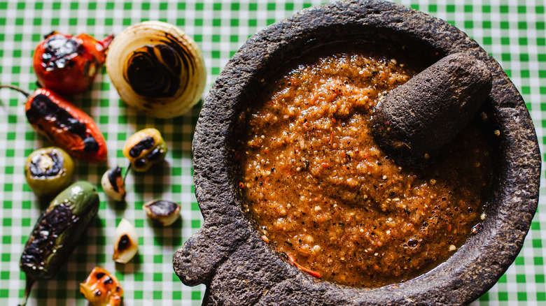 10 Red Flags That Pros Know Mean A Bad Mexican Restaurant