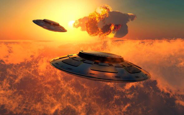 American Airlines pilot reports UFO sighting during flight from Boston ... American Airlines pilot reports UFO sighting during flight from Boston ...