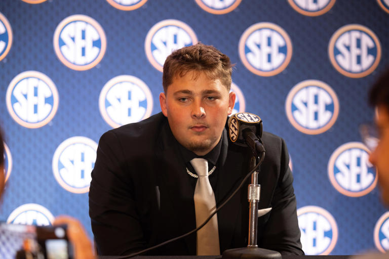 Vanderbilt football tackle Gunnar Hansen to enter transfer portal Vanderbilt football tackle Gunnar Hansen to enter transfer portal