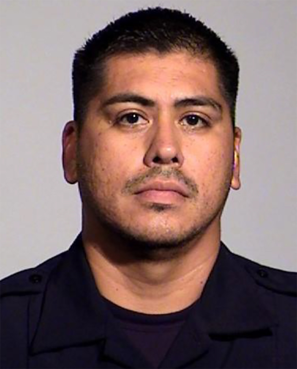SAPD officer arrested, faces charge of making terroristic threats SAPD officer arrested, faces charge of making terroristic threats