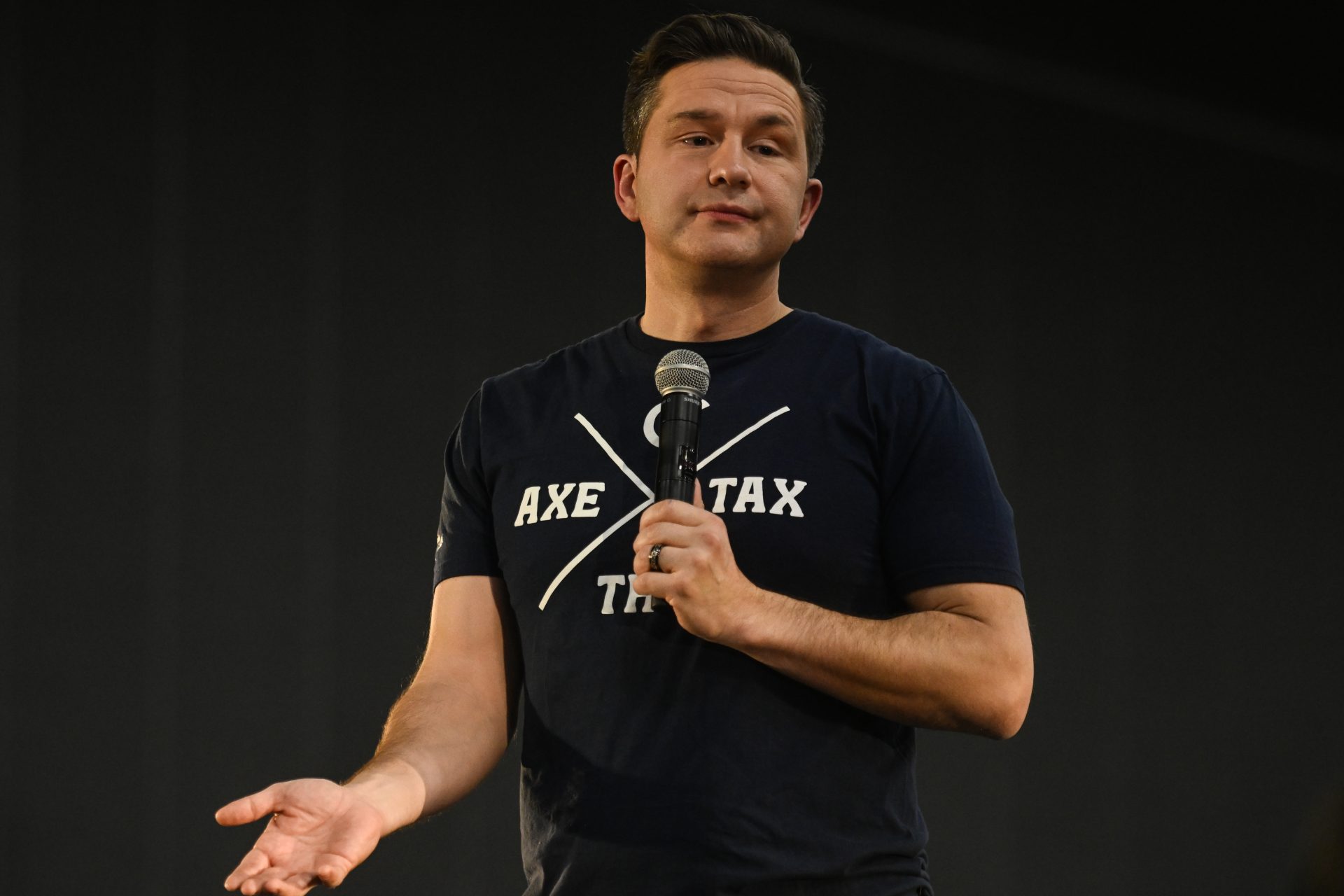 Canadians again picked Mark Carney as the best leader to deal with Trump