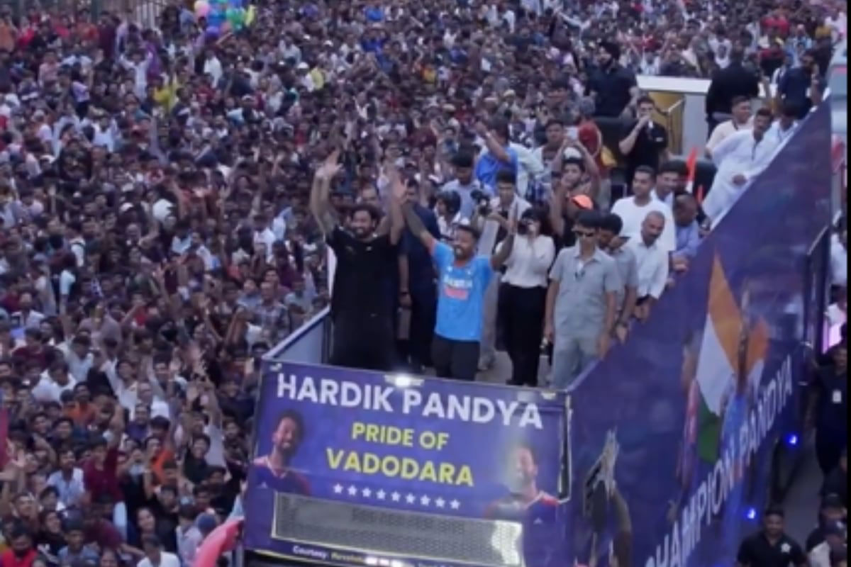 Hardik Pandya Receives Hero's Welcome on Return to Hometown in Vadodara ... Hardik Pandya Receives Hero's Welcome on Return to Hometown in Vadodara ...