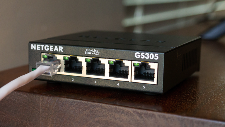 Add a Network Switch to Your Mesh Routers to Wire Up All Your Stuff