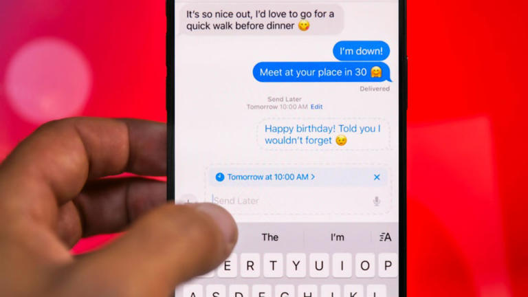 Why Is iMessage or RCS Texting Broken? Here's How to Fix It on Your iPhone