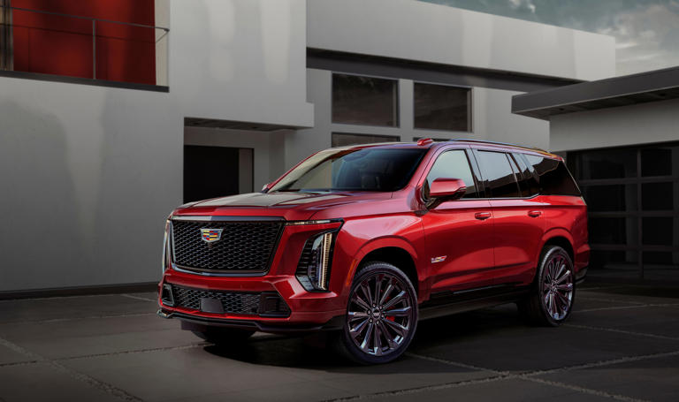 First look: 2025 Cadillac Escalade adds EV style, 55-inch screen, power ...