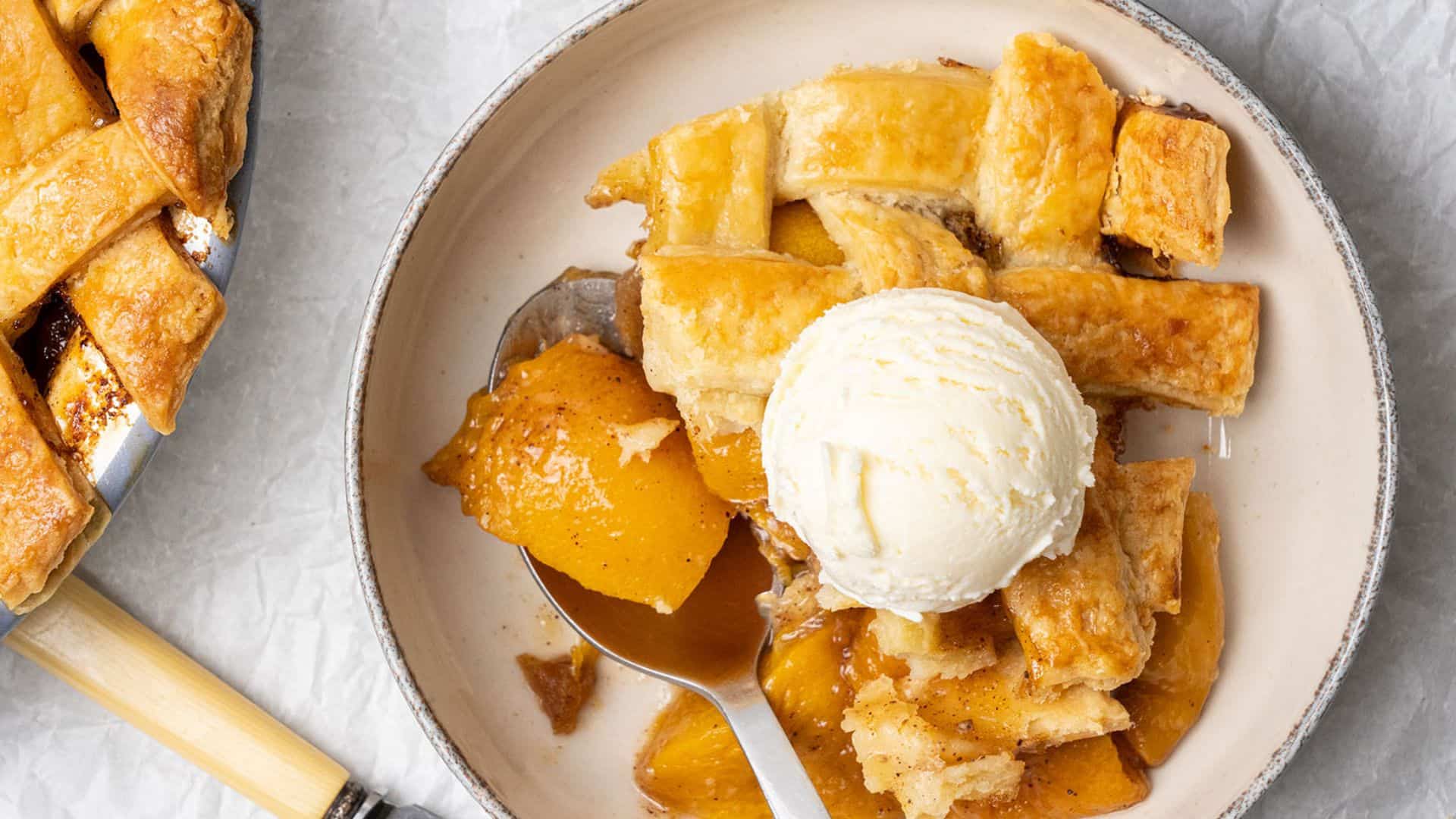 25 Easy Desserts That Might Outshine The Main Course