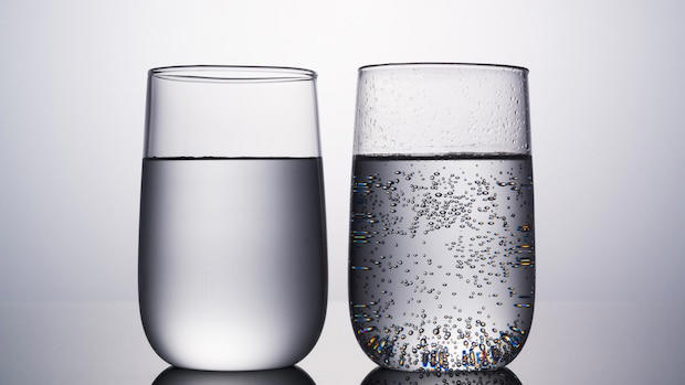 Viele Discounter-Wasser siegen: Großer Mineralwasser-Test von Stiftung ...