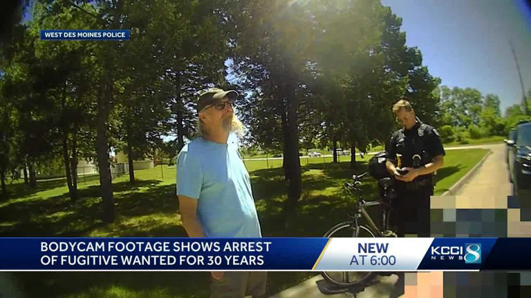 WATCH: Fugitive on the run for 30 years arrested in Iowa for no rear ... WATCH: Fugitive on the run for 30 years arrested in Iowa for no rear ...