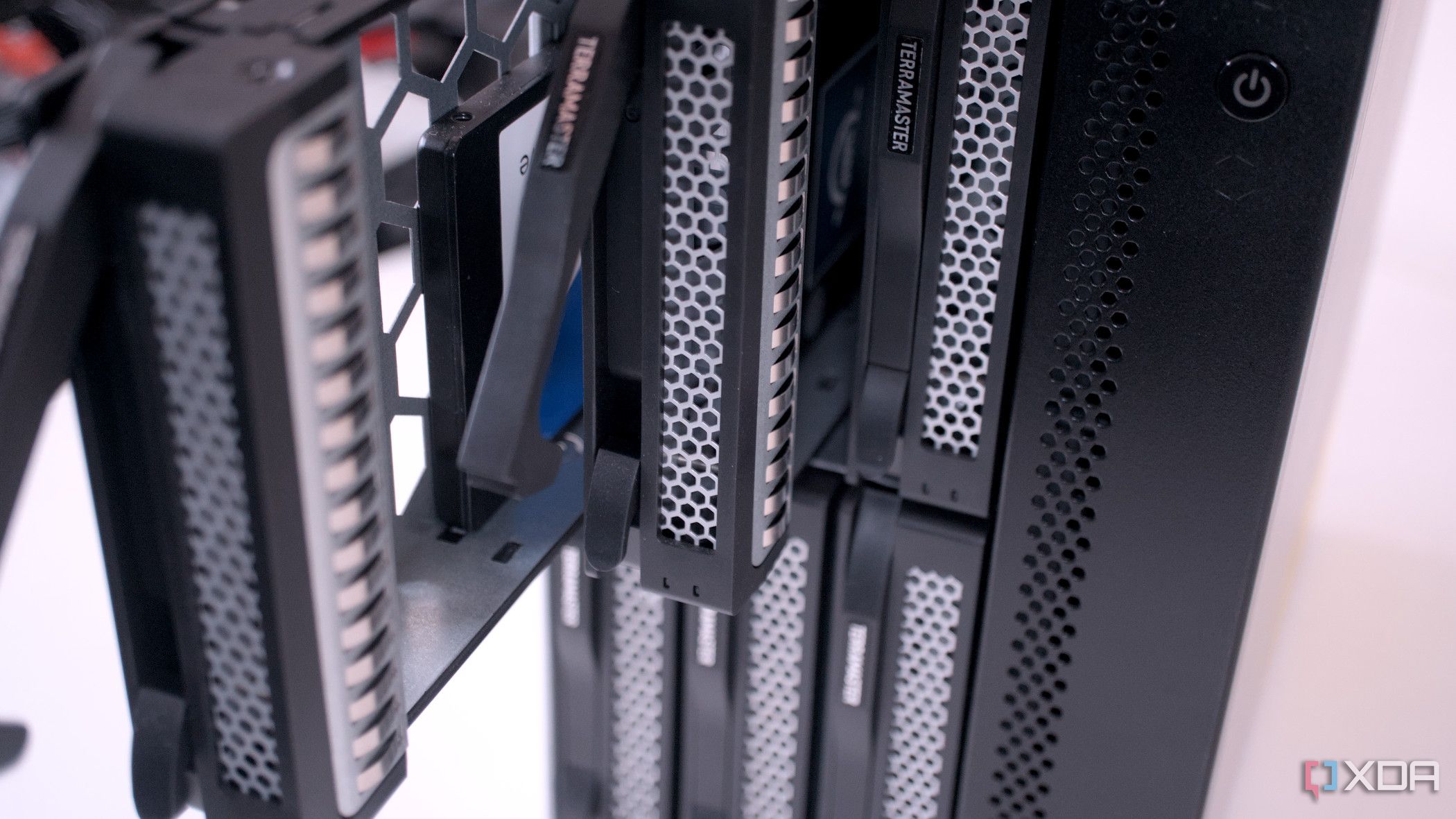5 open source OS options for your self-built NAS