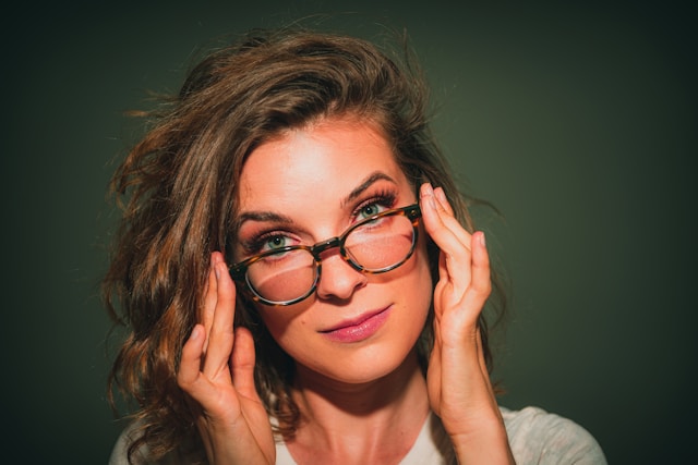 18 things smart people do, but never talk about