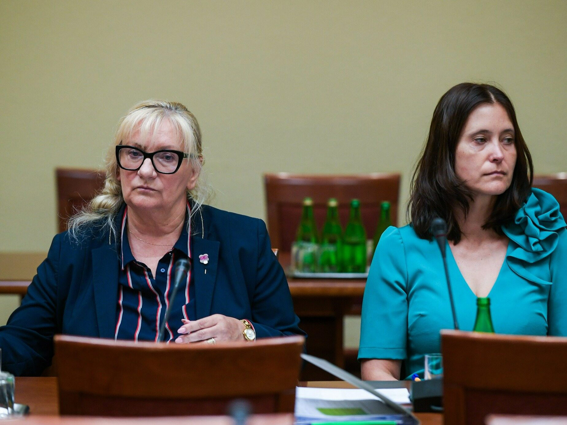 Sejm odwołał dwóch członków komisji ds. pedofilii. Posłowie byli ... Sejm odwołał dwóch członków komisji ds. pedofilii. Posłowie byli ...