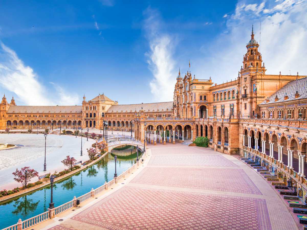 30 Famous Monuments in Spain You Won't Want to Miss
