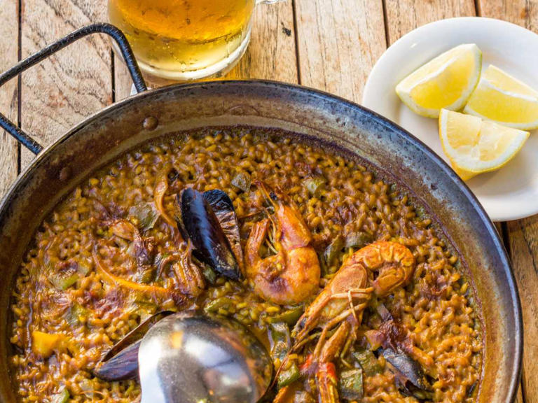 25 Famous Foods in Barcelona You Must Try On Your Next Trip