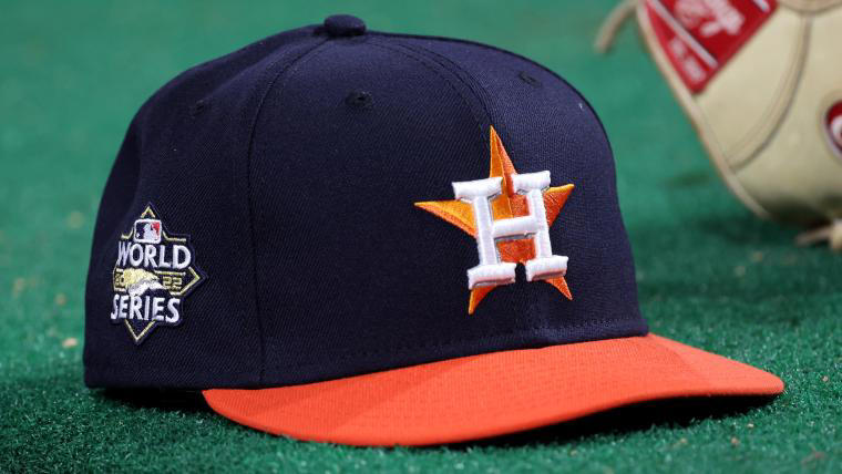 Astros make roster decision after losing Alex Bregman