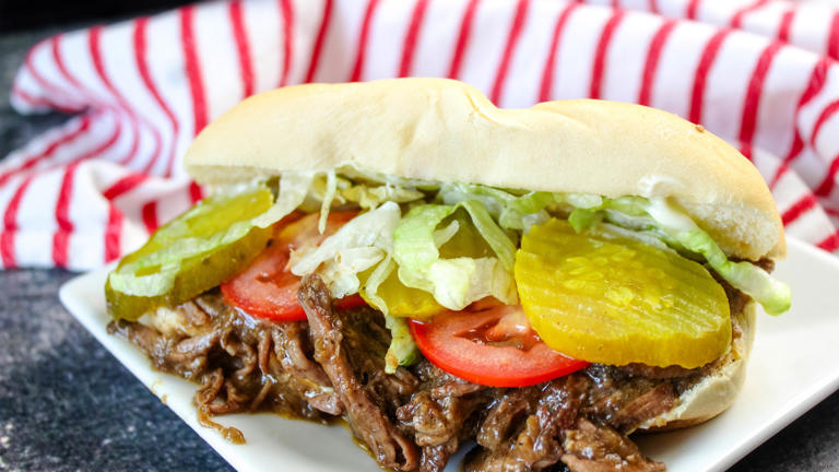 Traditional Louisiana Po' Boy Sandwiches Vary By What Area You're ...