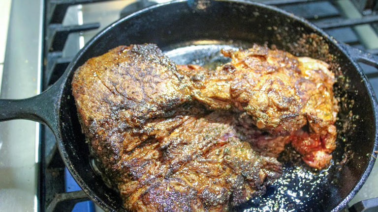 Slow Cooker Roast Beef Po' Boys With Debris Gravy